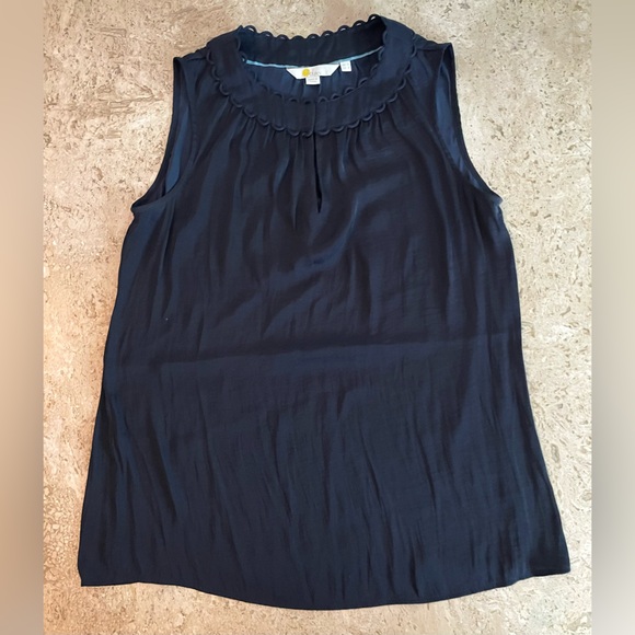 Boden | Tops | Boden Sleeveless Blouse W Scalloped Trimmed Collar ...